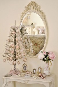 30+ Breathtaking Shabby Chic Christmas Decorating Ideas – All About ...