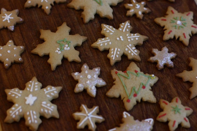 Bake the best 40 Christmas biscuits for your beloved family – All About ...