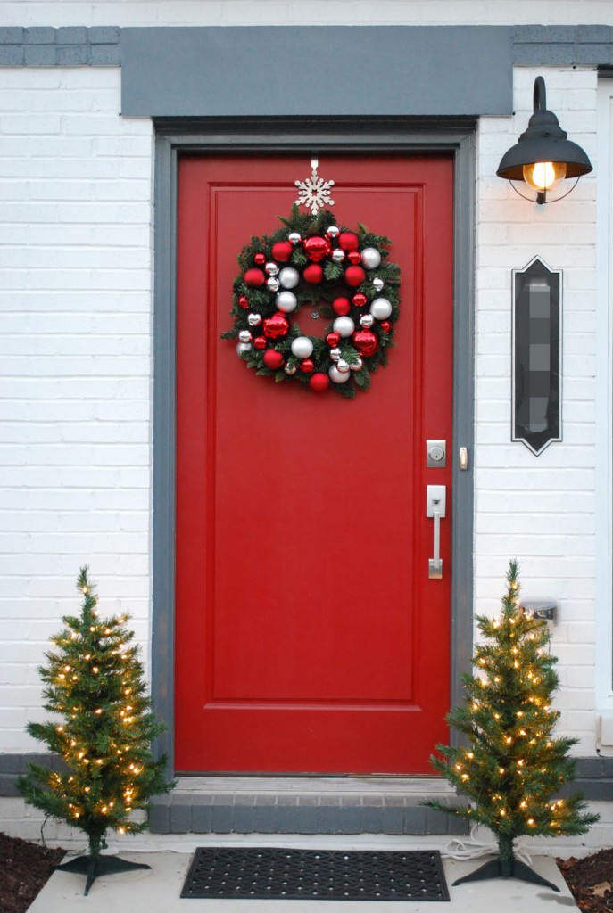 40 Appealing Christmas Main Door Decoration Ideas All About Christmas 40-appealing-christmas-main-door-decoration-ideas-all-about-christmas